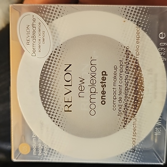 Revlon | Makeup | Revlon New Complexion One Step Compact | Poshmark